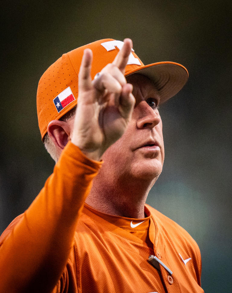 Texas baseball coach Jim Schlossnagle, pitcher Dylan Volantis receive ...