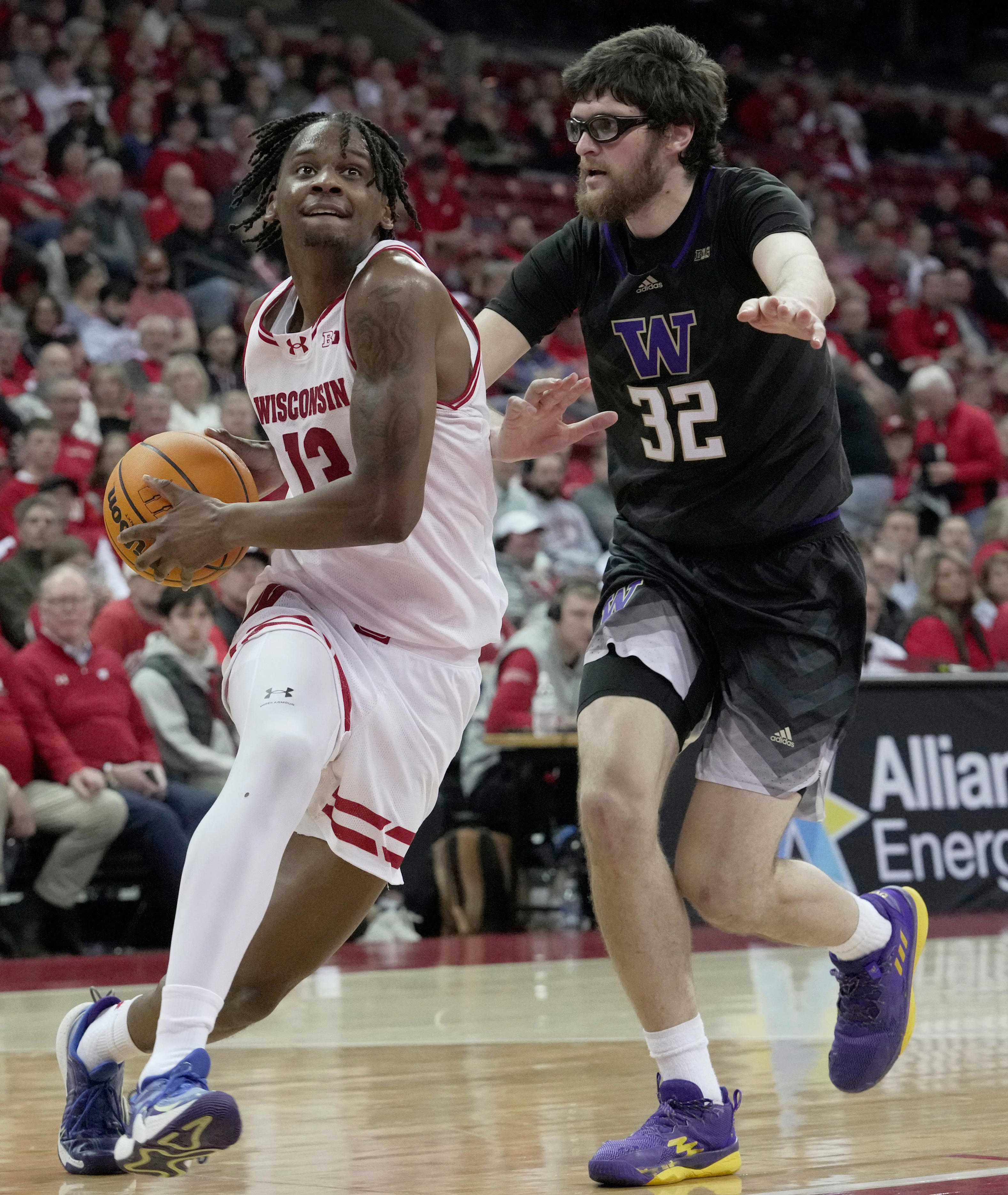 Report: Junior forward Xavier Amos enters transfer portal after one ...