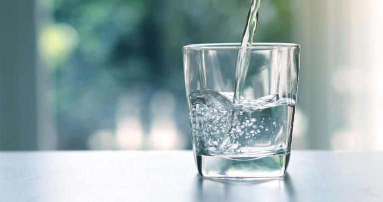 Purified Water vs. Distilled Water: Understanding the Differences and ...