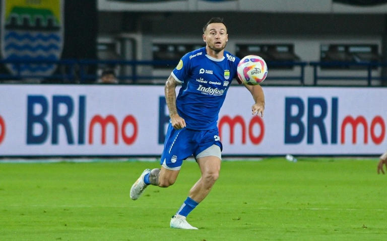 Pesan Marc Klok Buat Bobotoh Seusai Persib Dicukur Habis Persebaya Pesan Marc Klok Buat Bobotoh Seusai Persib Dicukur Habis Persebaya
