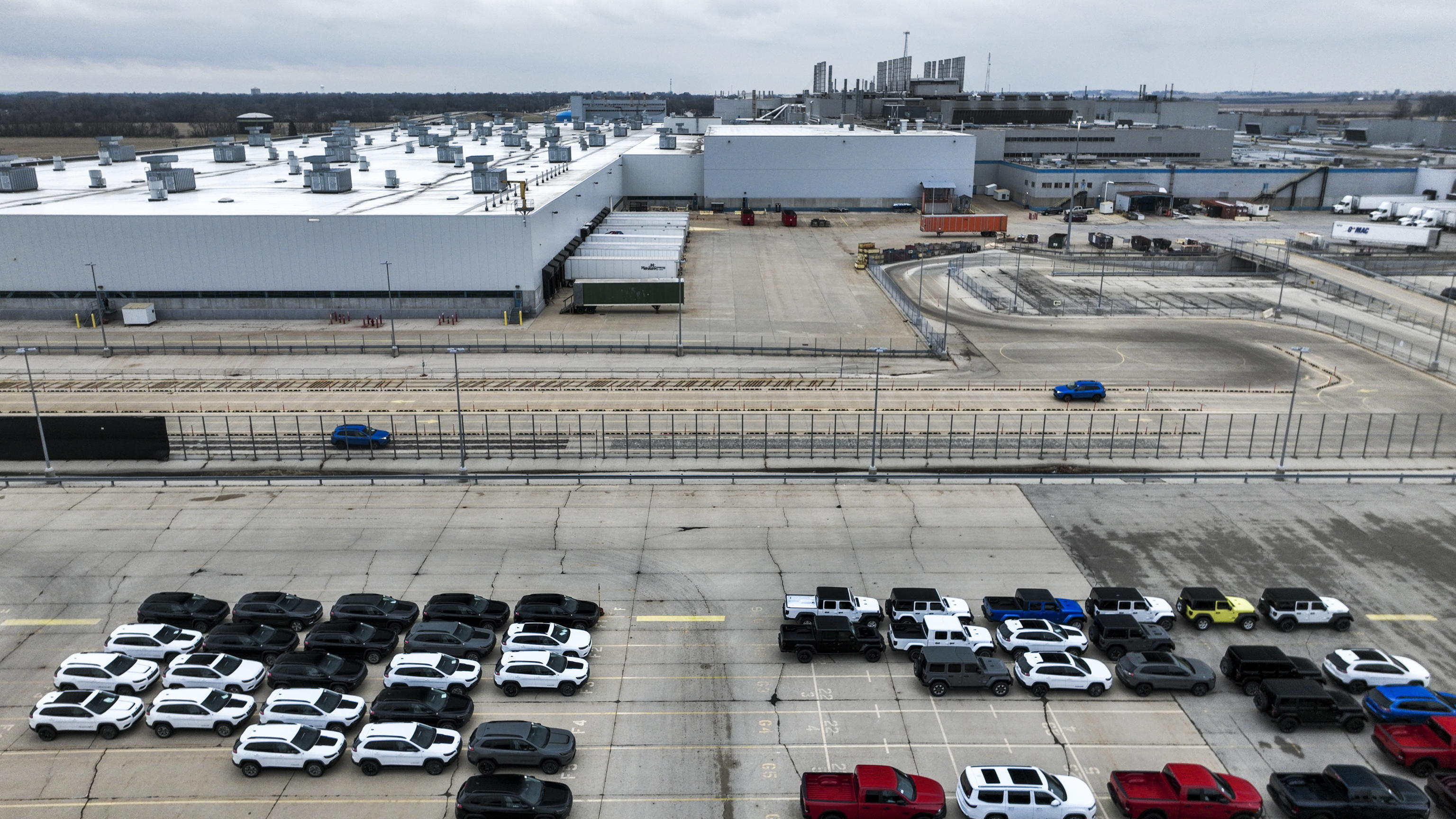 Net profit down 70% in 2024, revenue -17% says Stellantis