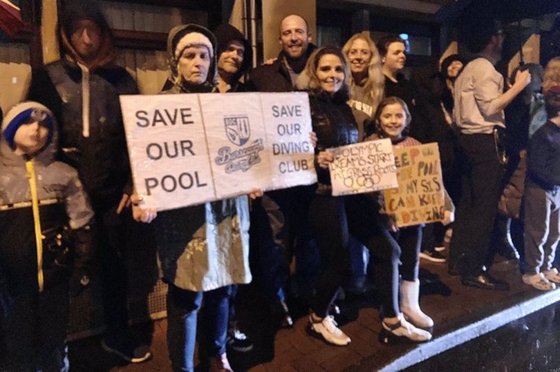 'Our alternative budget would save West Lancashire swimming pools ...