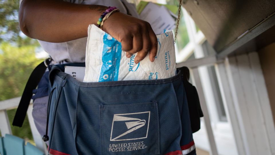 The US Postal Service is more efficient than you think. Privatizing it ...