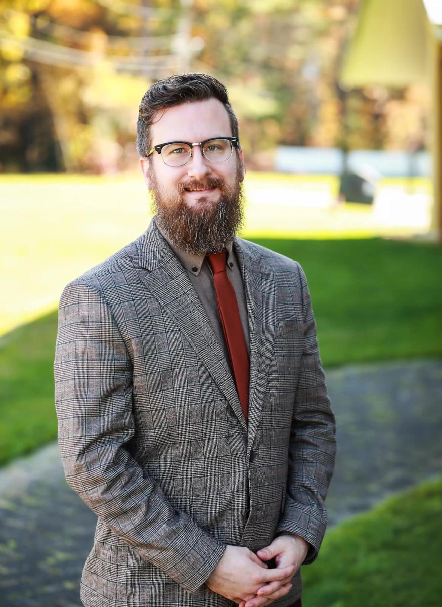 Massachusetts town admin voted out after he protested presence of Trump ...