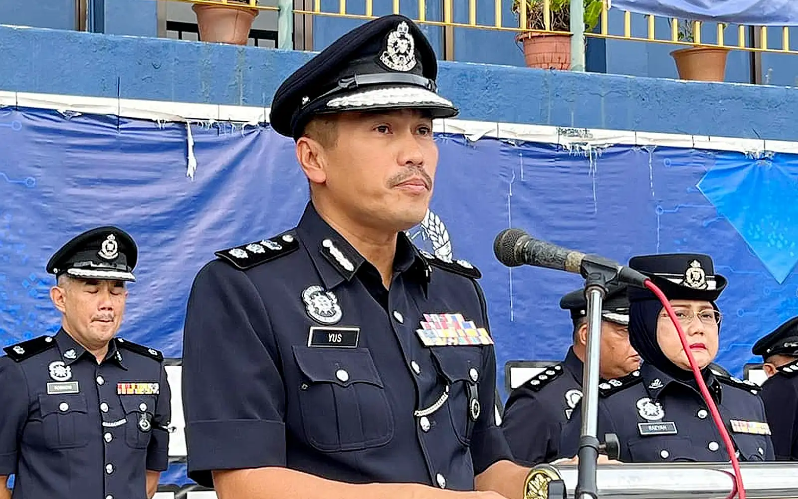 Man who allegedly hacked father on head arrested