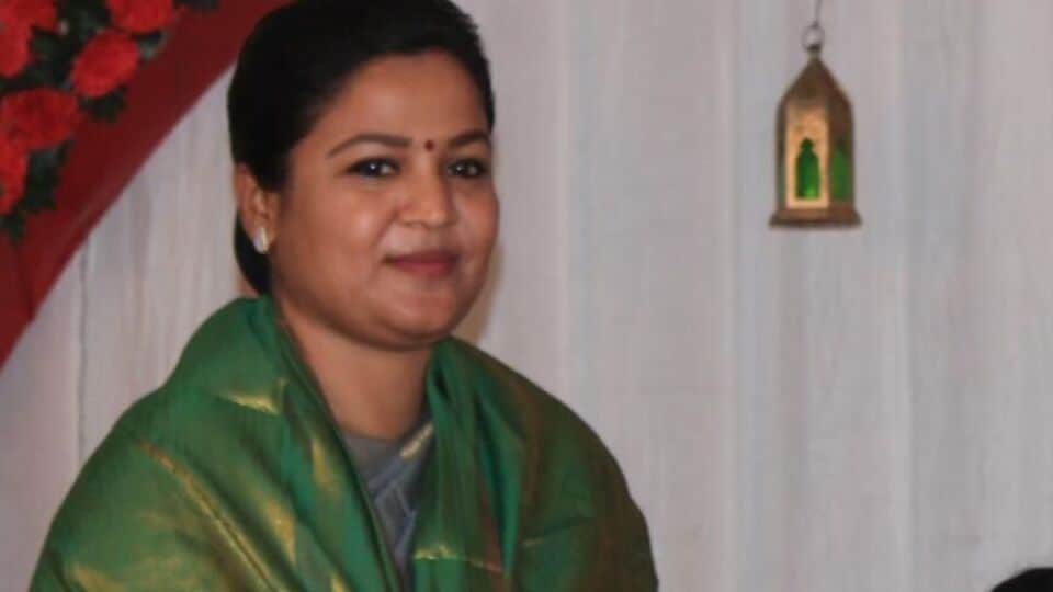 'Hindi imposition' row turn sour for BJP, Tamil actor Ranjana ...