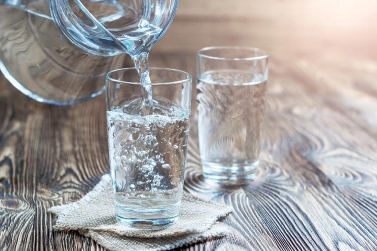 Purified Water vs. Distilled Water: Understanding the Differences and ...