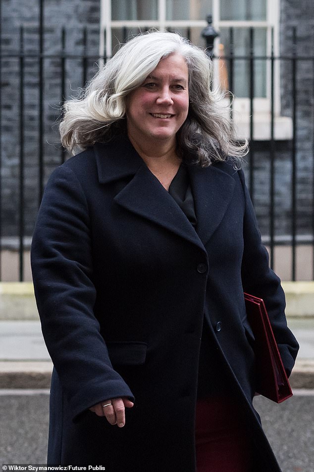 Transport Secretary 'minded to approve' second runway at Gatwick