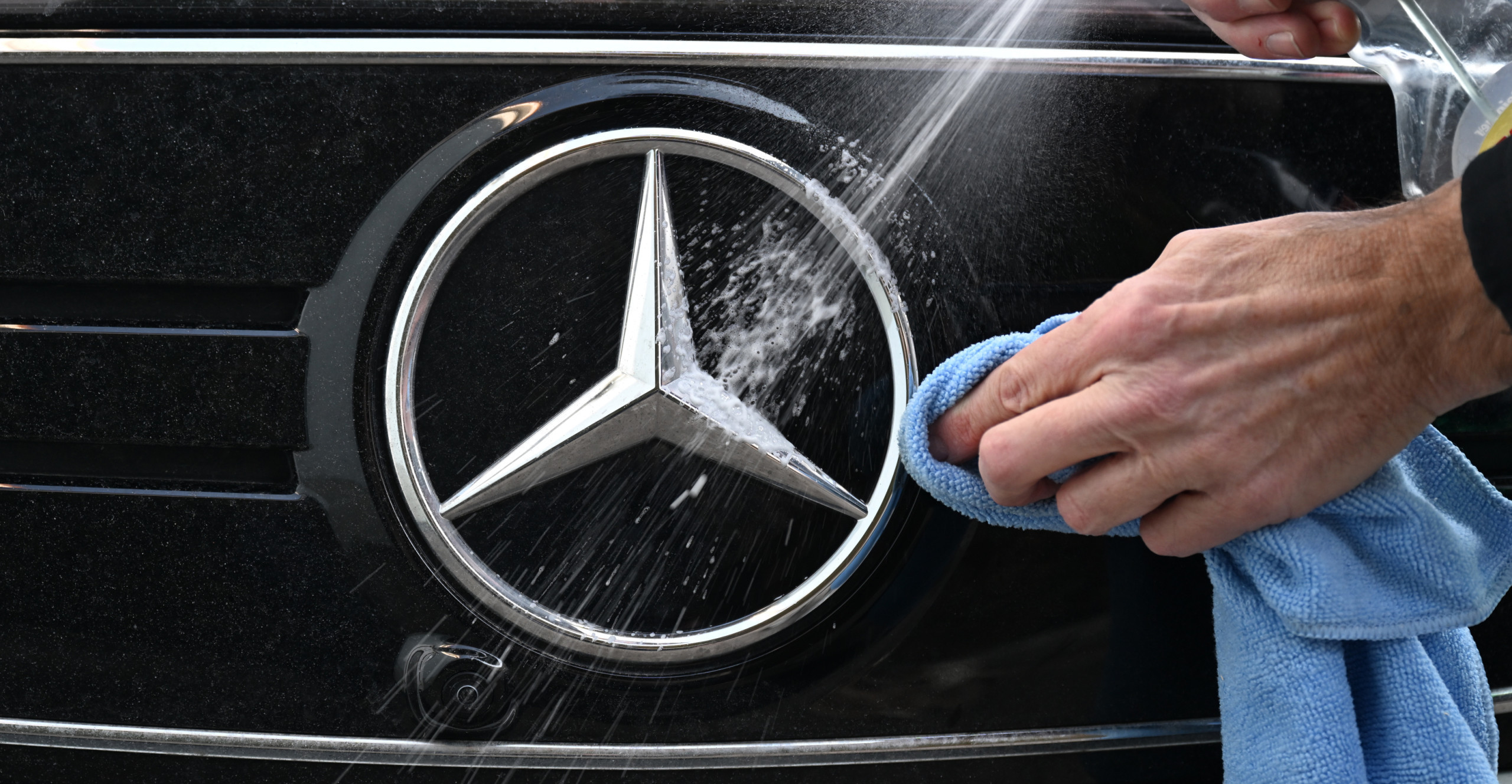 Tips og tricks til en skinnende ren bil