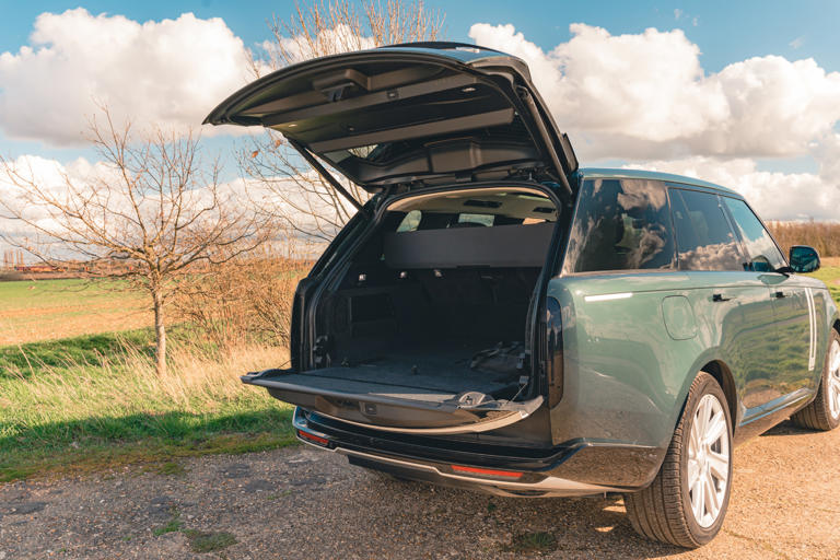 Range Rover plug-in hybrid 2023 long-term test