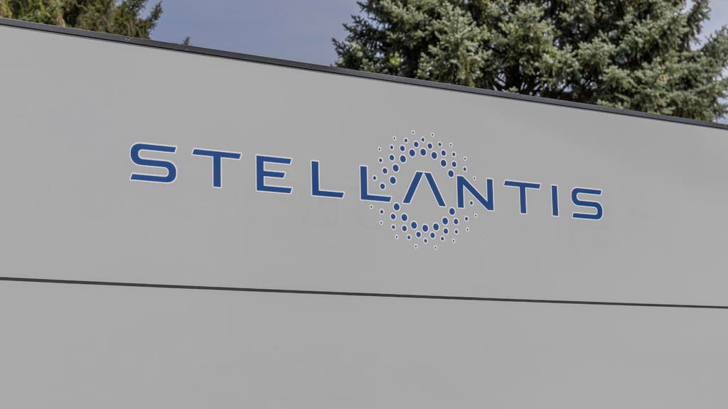 Stellantis UAW profit sharing checks down sharply for 2024 calendar year