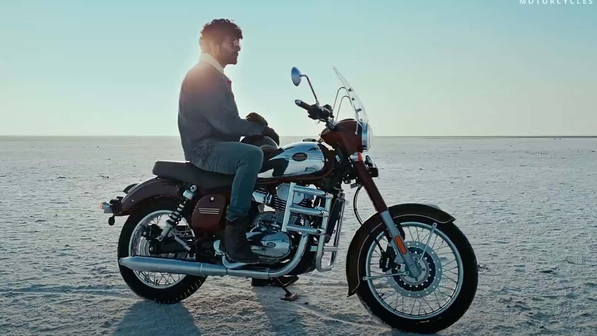 Jawa’s 350 Legacy Edition Looks Like the Perfect Beginner-Friendly Cruiser