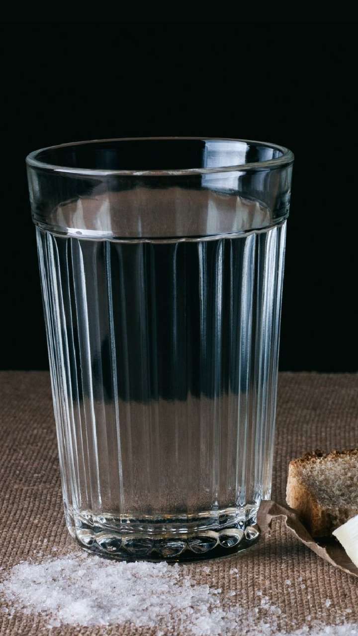 5 Key Health Benefits Of Drinking Salt Water Every Morning