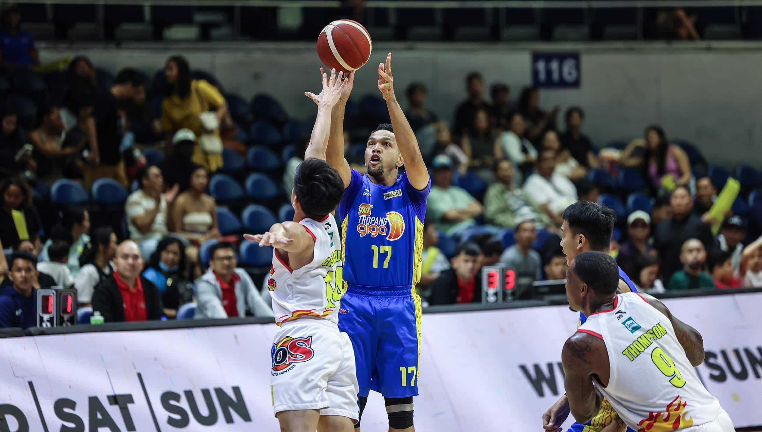 PBA: Jayson Castro shows veteran wits as RHJ struggles in Game 1