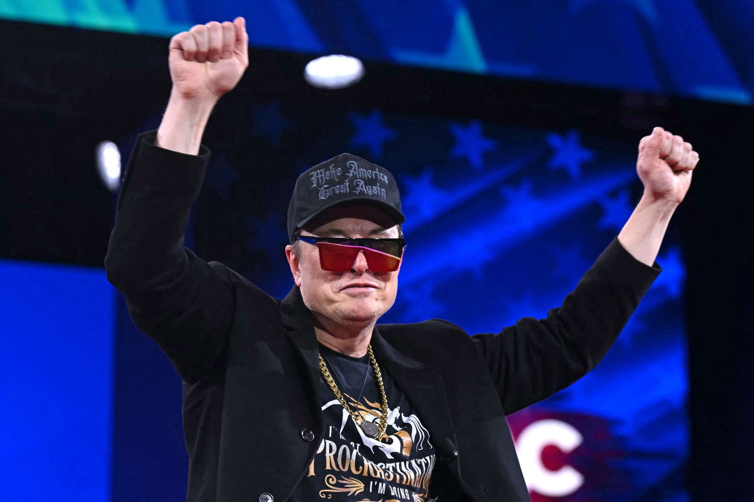 Elon Musk Responds to Email Troll