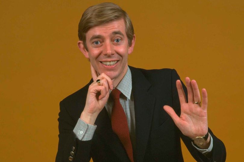 Legendary BBC star and Going for Gold host Henry Kelly dies as family ...
