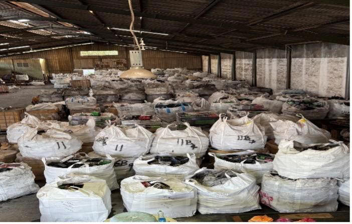 Johor cops and DOE conduct joint operation, seize items worth over RM41mil