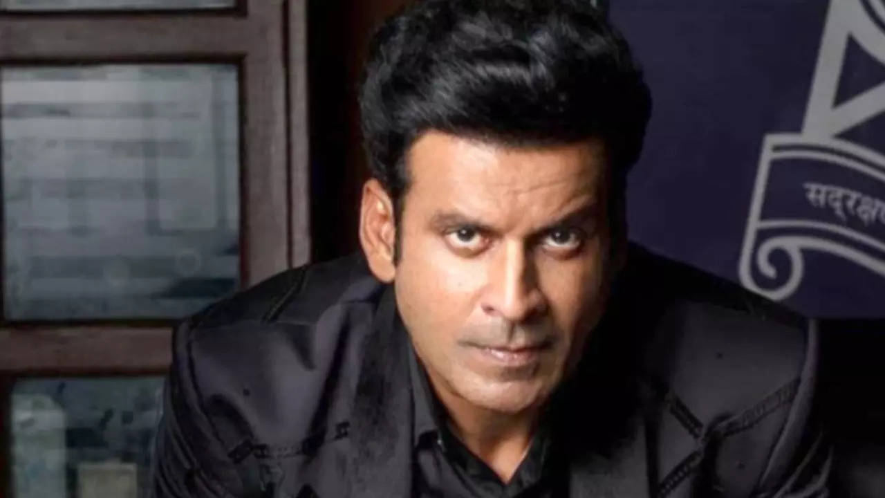 Manoj Bajpayee calls Ram Gopal Varma's 'Kaun' with Urmila Matondkar the ...