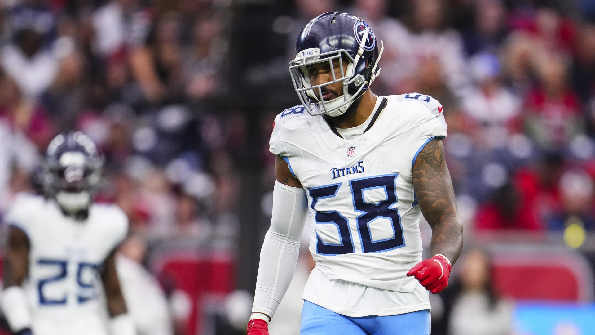 Patriots sign Harold Landry