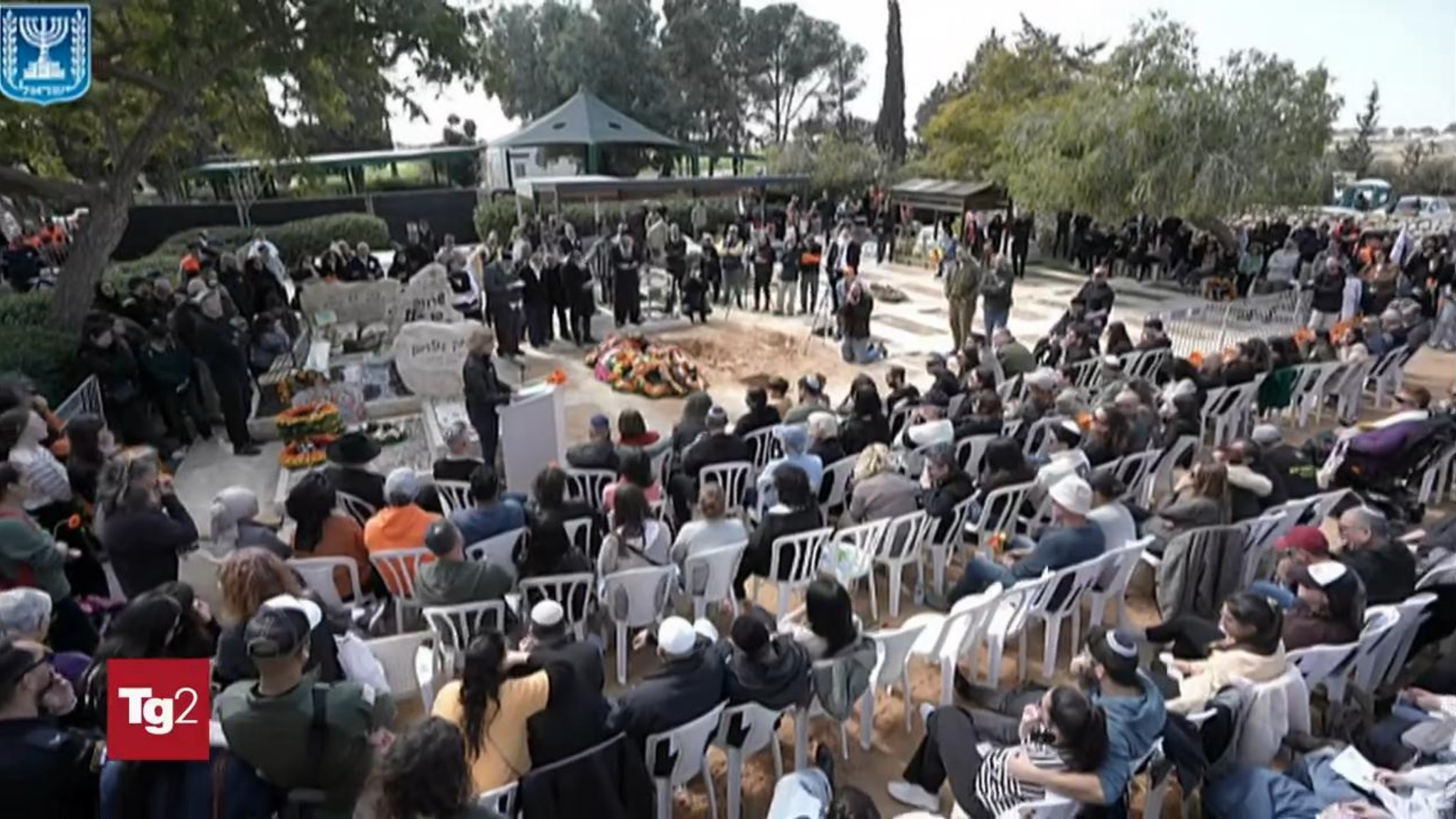 Israele piange i Bibas dai capelli rossi, ostaggi simbolo del 7 ottobre ...