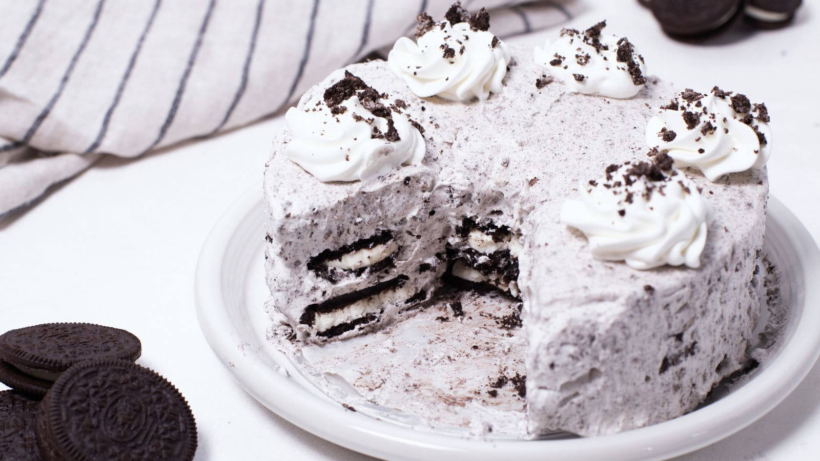 Think You’ve Tried Every Cake Recipe? These 12 Will Prove You Wrong! Think You’ve Tried Every Cake Recipe? These 12 Will Prove You Wrong!