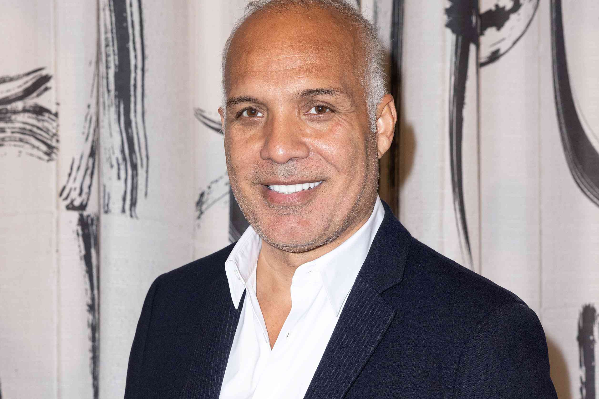 En medio de la polémica, Ronald Day celebra su cumpleaños arropado por ...