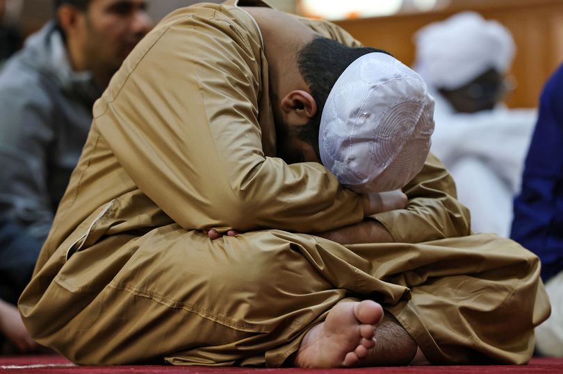 Key Ramadan dates and rules as thousands set to observe Muslim holy ...