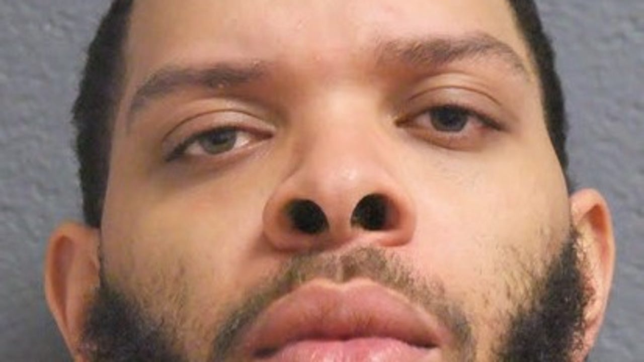 FBI: Convicted kidnapper facing child porn charges after missing teen ...