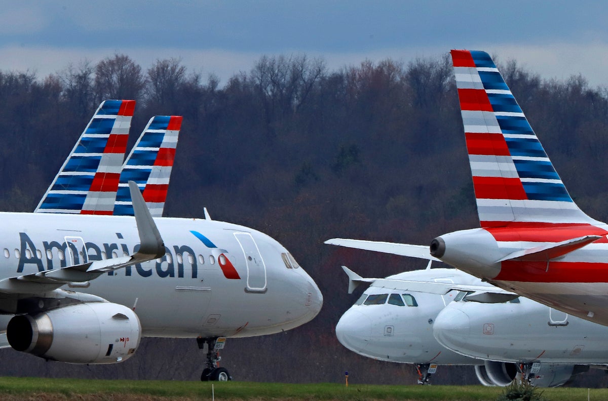 American Airlines flight forced to abort landing at DC airport to avoid ...