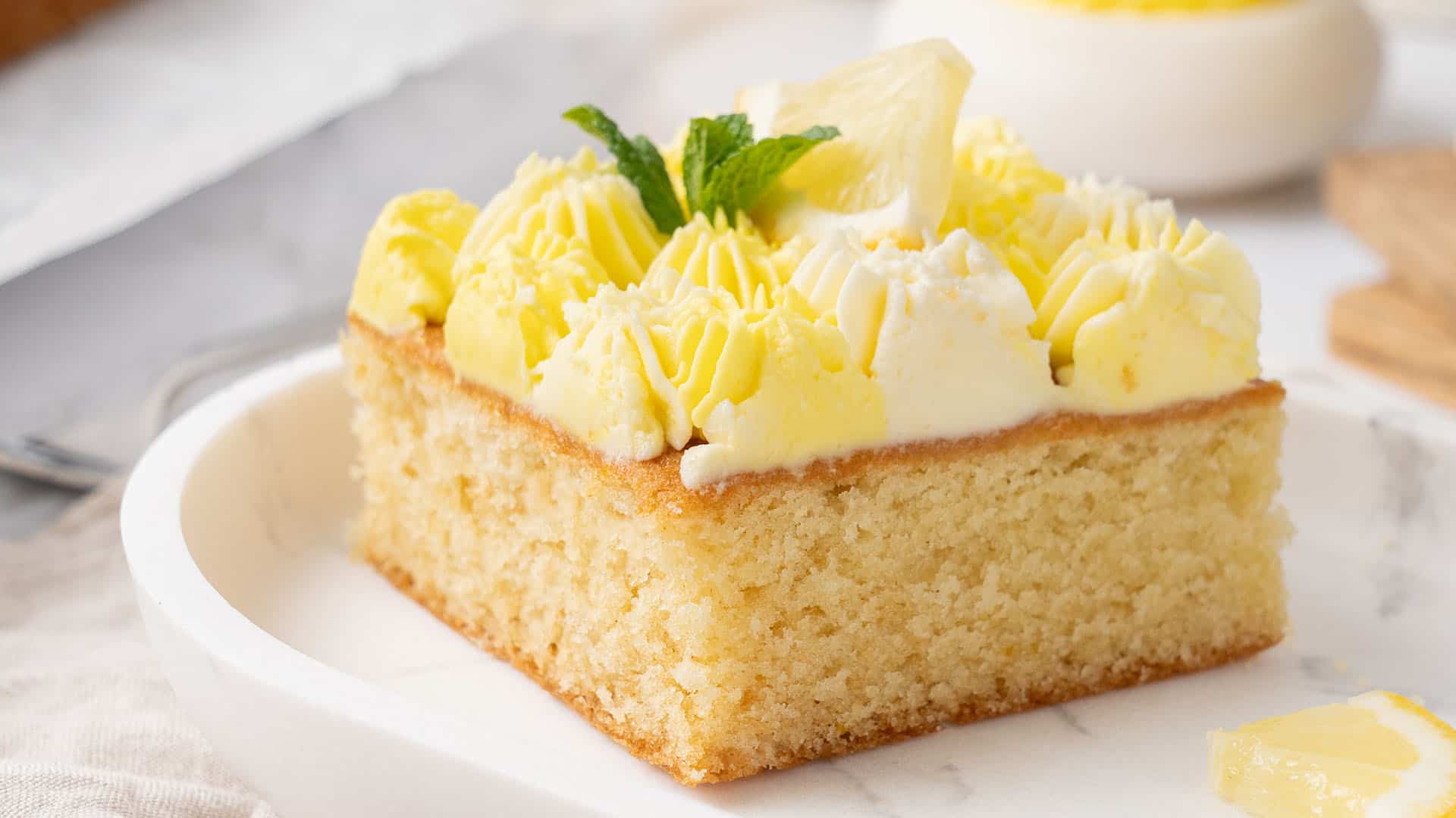 Effortless, Sweet & Tangy Lemon Sheet Perfect to Impress Your Guests