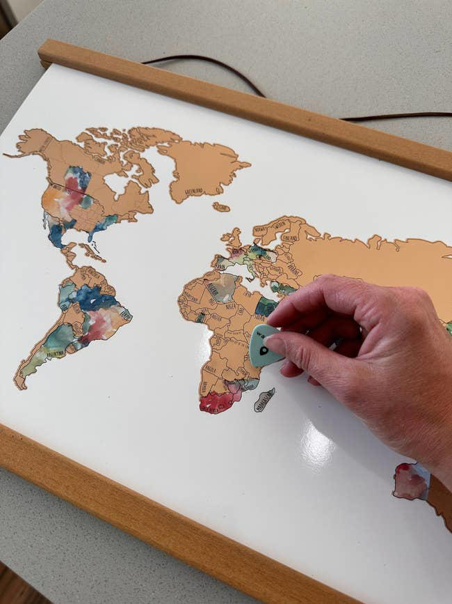 27 gifts from Etsy that basically everyone will want