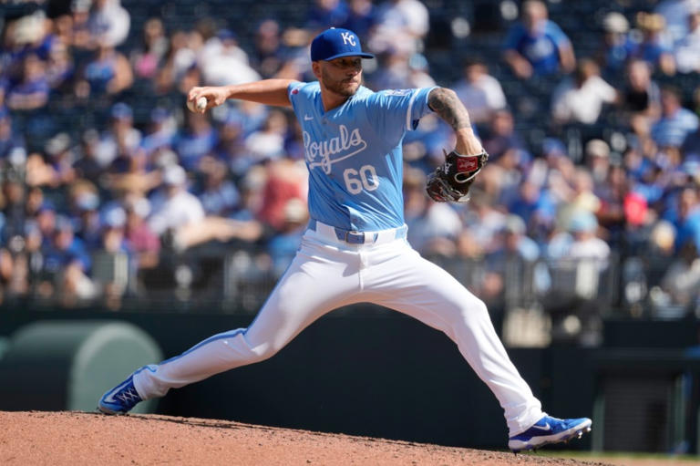 Kansas City Royals Spring Training Storylines to Follow