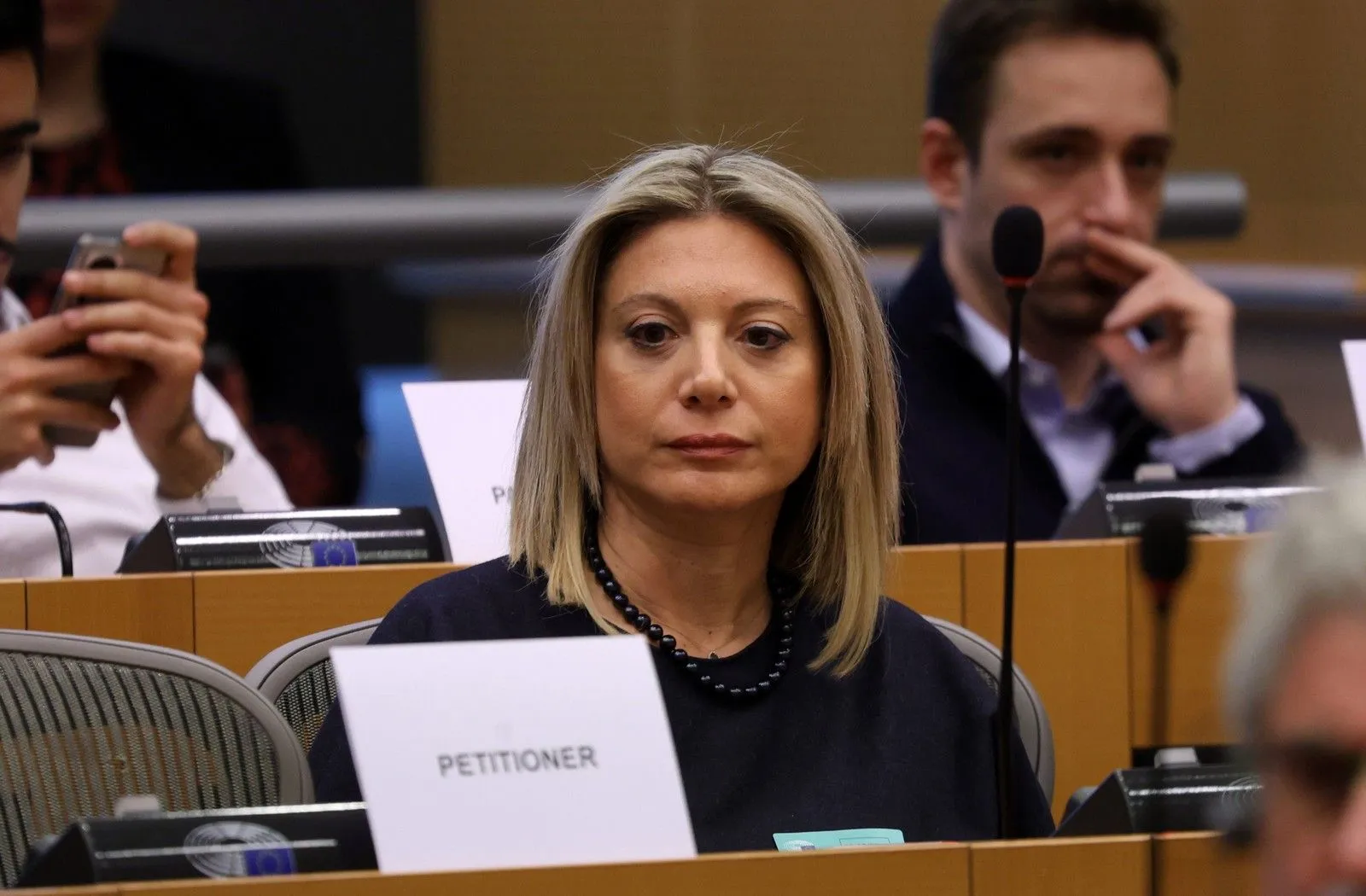 Η έφοδος του ΣΔΟΕ στα γραφεία του Συλλόγου των Τεμπών - Η αντίδραση της ...