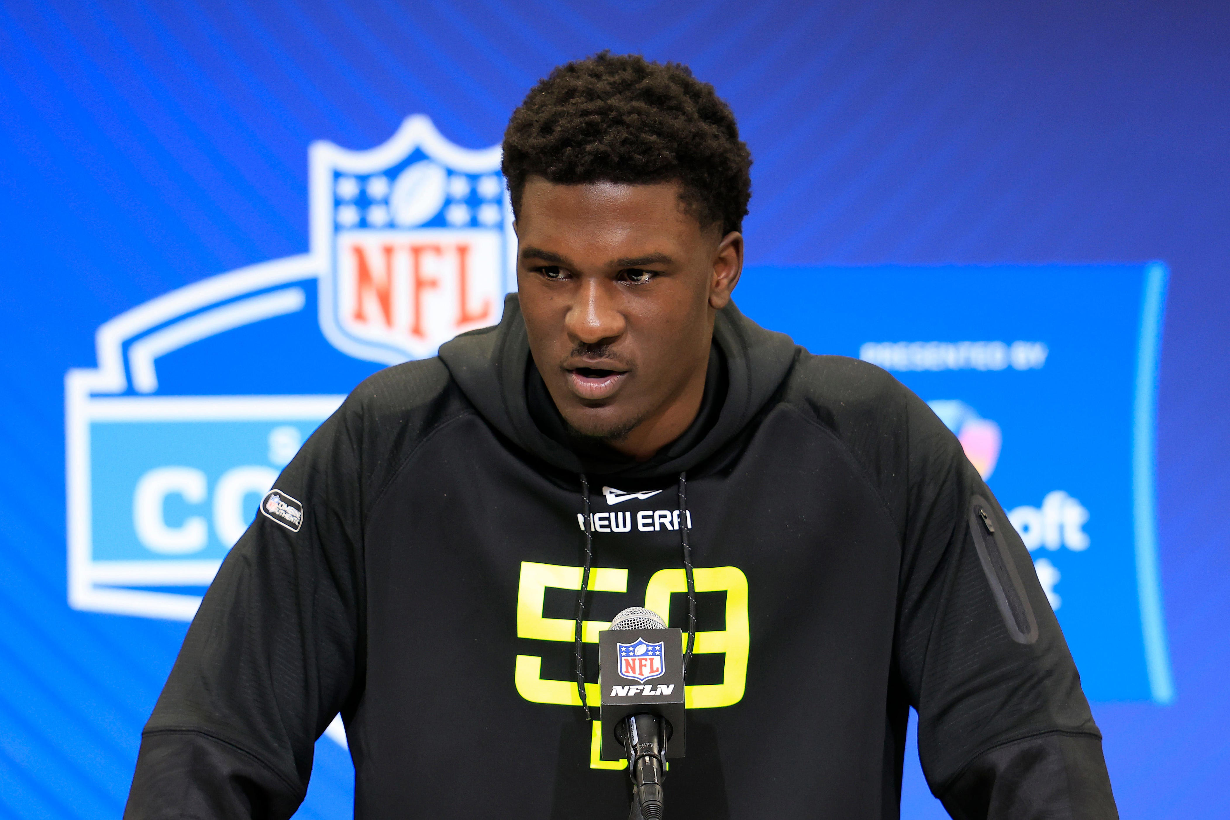 With Tennessee's James Pearce sliding in mock drafts, here's his plan ...