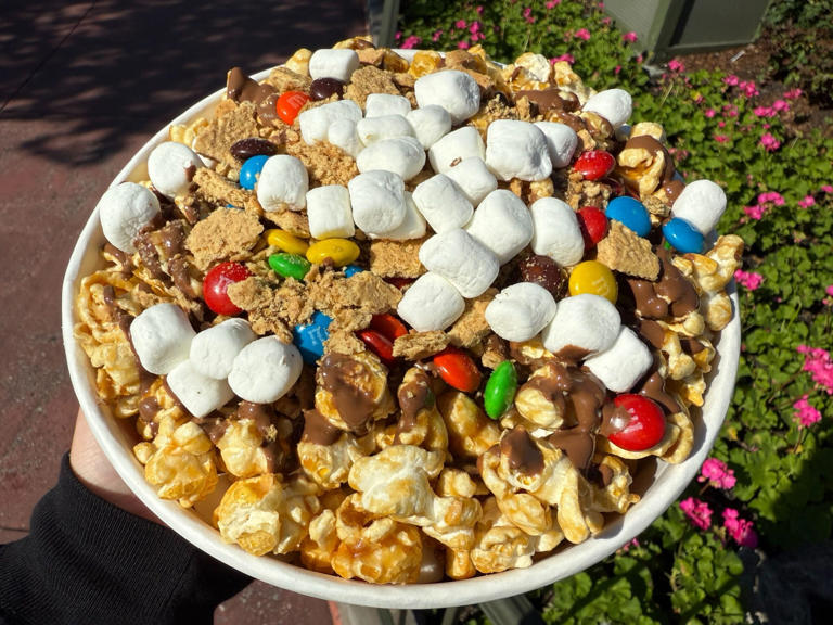 REVIEW: Limited Time M&M's S'Mores Popcorn Mix From Kernel Kitchen at ...