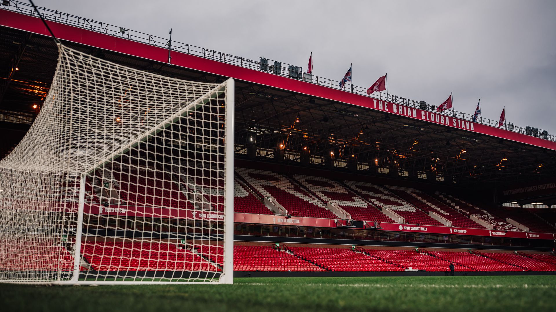 Arsenal at Nottingham Forest match thread: Tricky Trees