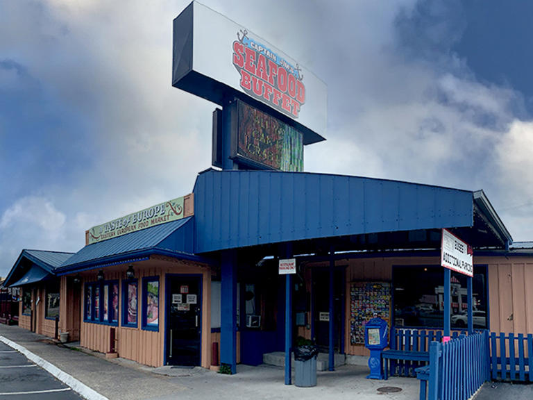 Here Are the Best All You Can Eat Buffets in Pigeon Forge, TN