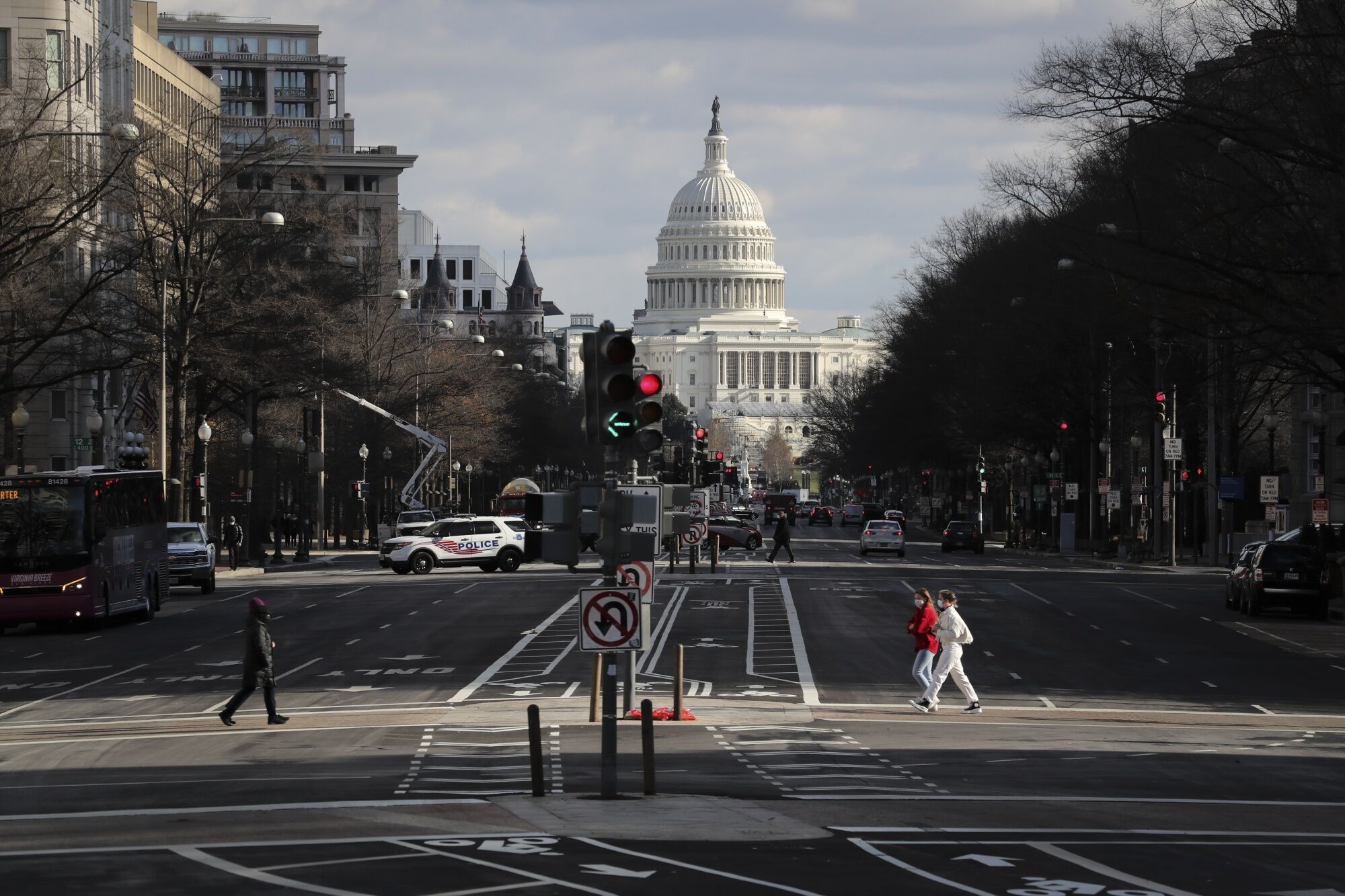 White House Orders Agencies to Prepare ‘Large-Scale’ Staff Cuts