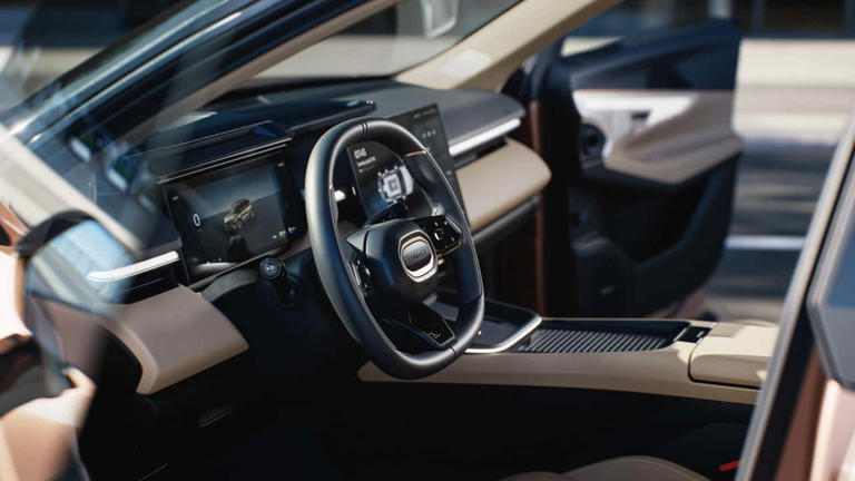 The Lynk & Co 08 Plug-In Hybrid Gets 124 Miles Of Electric Range