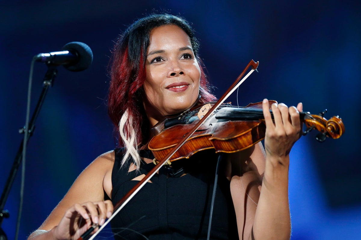 Rhiannon Giddens cancela show en el Kennedy Center por políticas de Trump