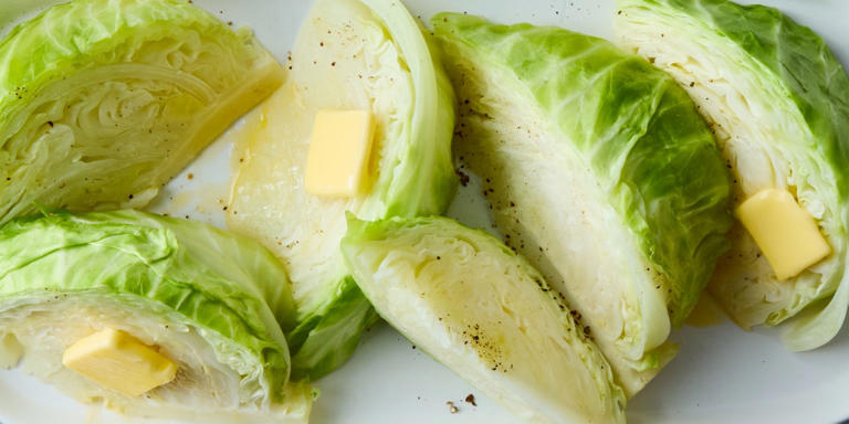 Here's How To Boil Cabbage Perfectly Every Time