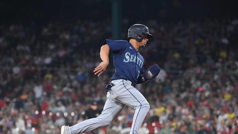Seattle Mariners Infielder Trying to Make Team Tweaks Ankle, Looking at ...