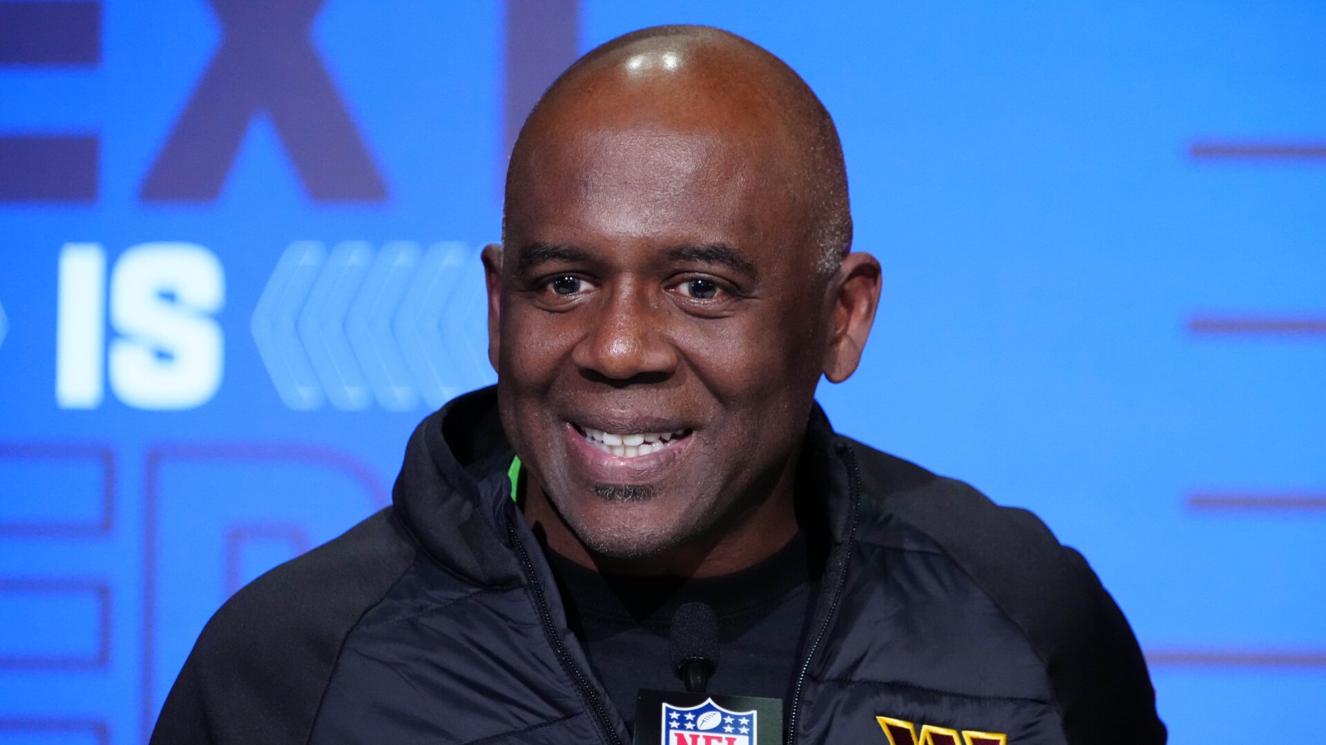 Commanders' Martin Mayhew elects to retire