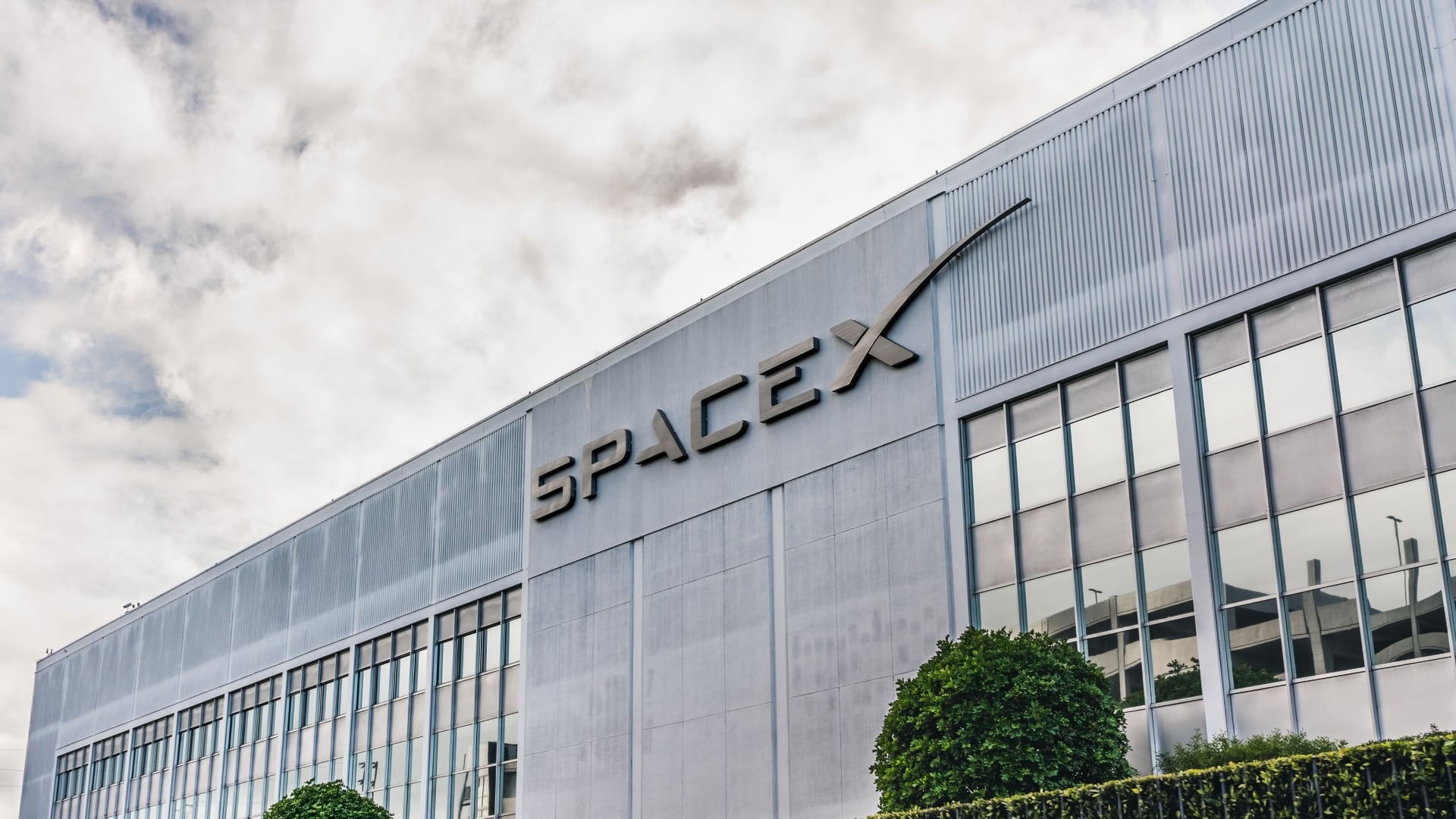 FAA partners with SpaceX to upgrade network via Starlink