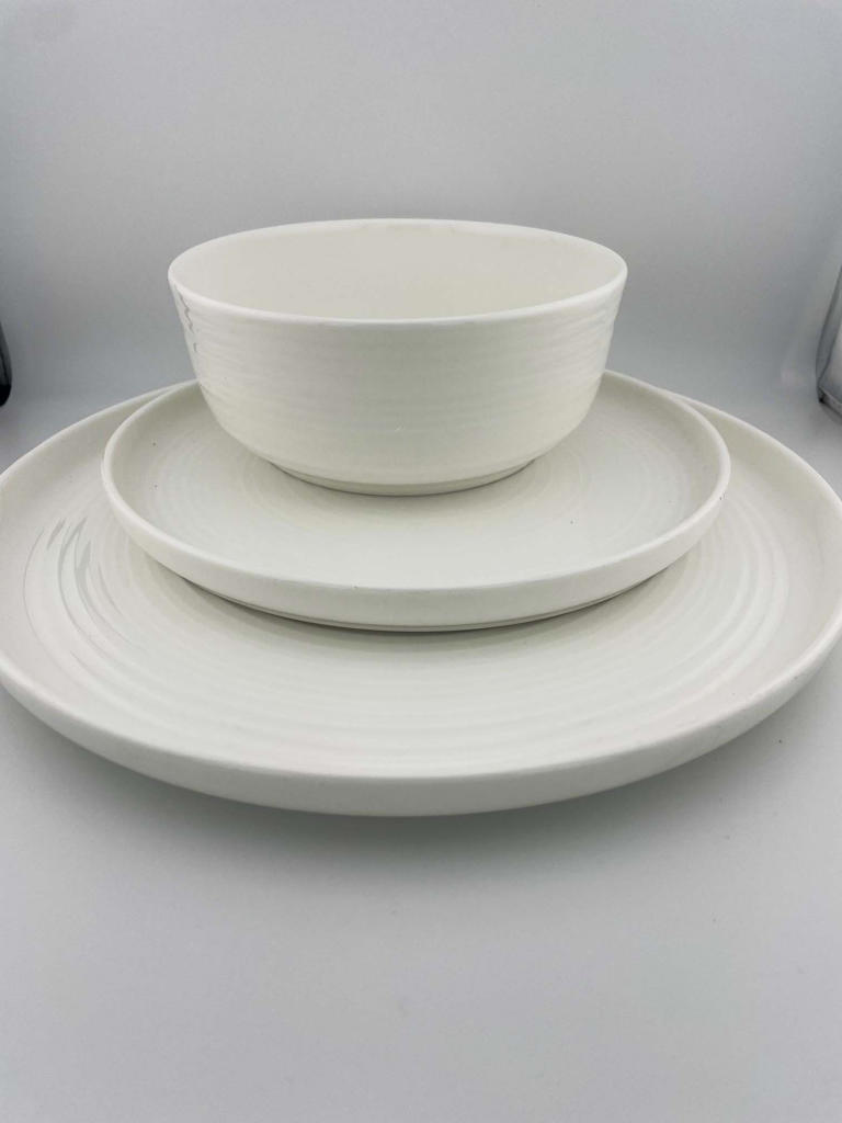 The Best Dinnerware Sets, Whether You're Fancy, Basic, or Somewhere in ...