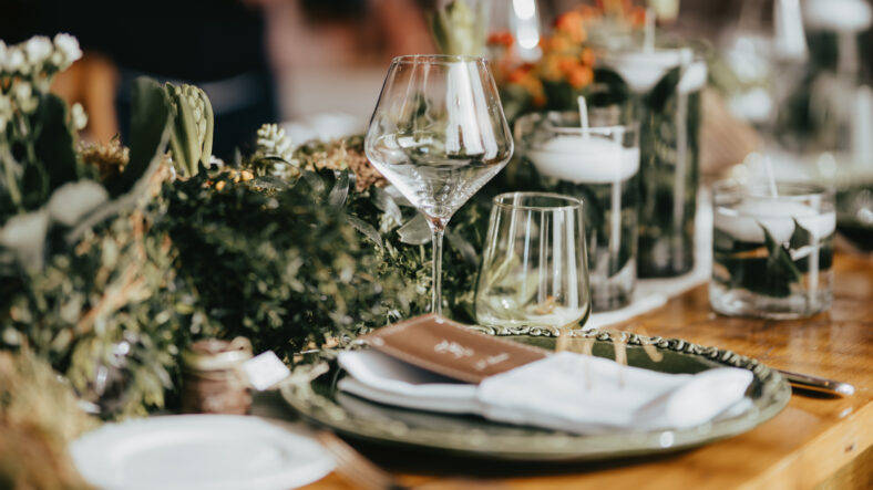 7 Ways To Decorate Your Wedding Without Flowers