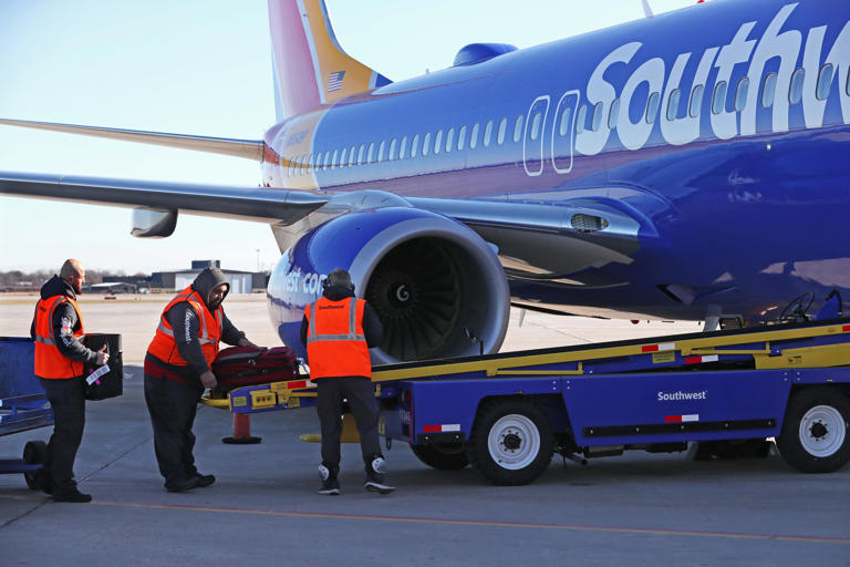 Private jet crew blamed for near-crash with Southwest plane at Chicago ... Private jet crew blamed for near-crash with Southwest plane at Chicago ...