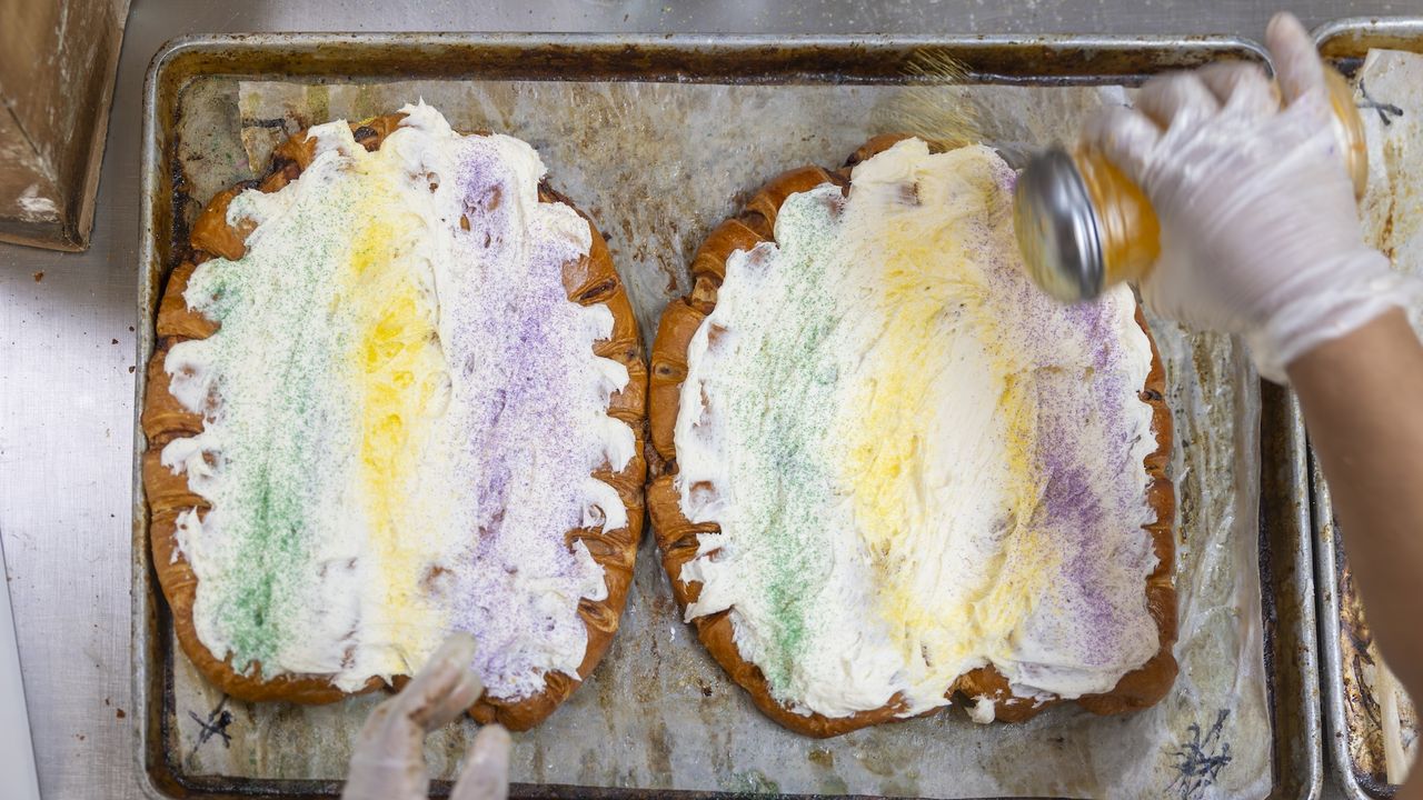 These San Diego bakeries have king cakes for Fat Tuesday celebrations