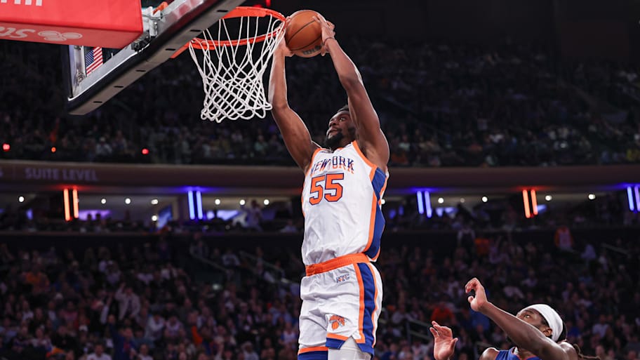 Knicks Rookie Makes First Career Start