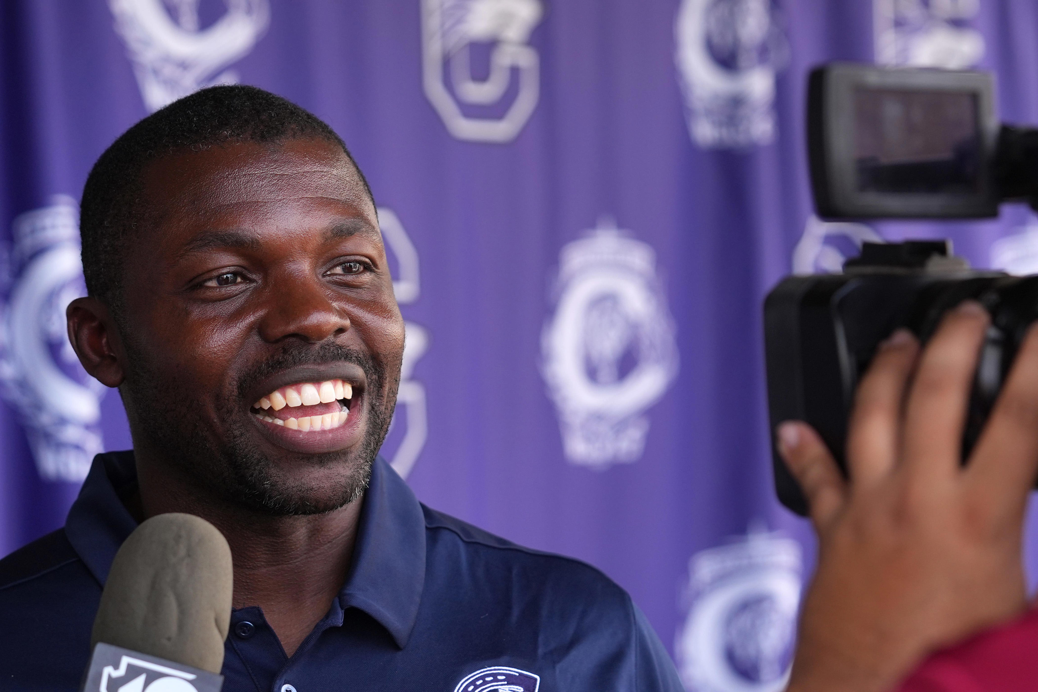 Bobby Newcombe to take over Dobson High School football program